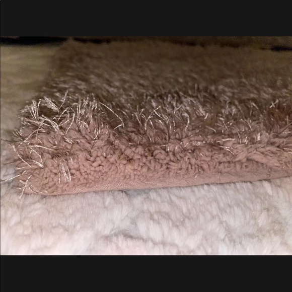 Juicy Couture | Accents | New Juicy Couture Home Ultra Fluffy Shag ...